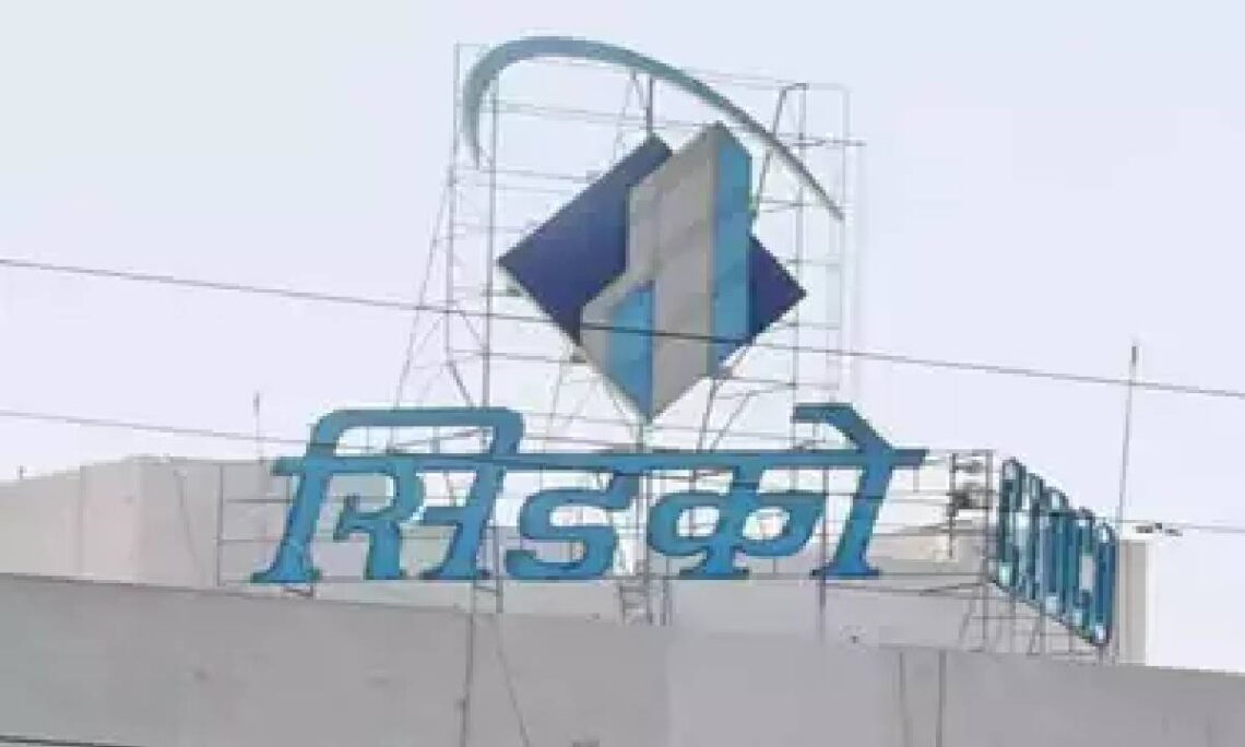 Cidco Record In Building: 500 Slabs Erected In 489 Days