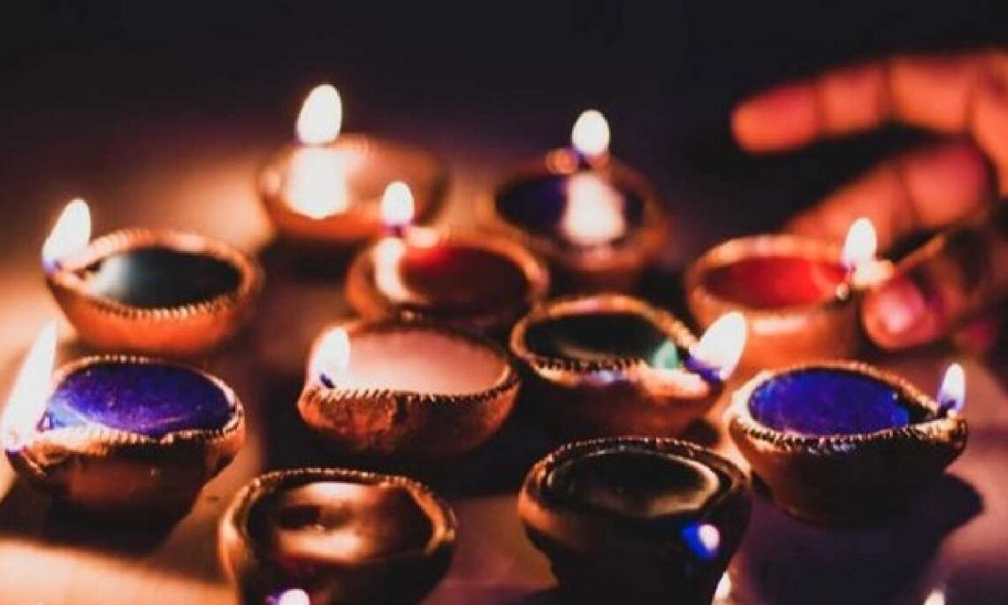 A Gaushala In Chandigarh Has Made Diyas Of Cow Dung